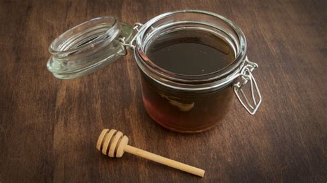 The Subtle Flavor Difference Between Sorghum And Molasses