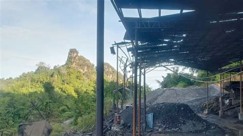 Knu နယ်မြေသတ္တုတွင်းတွေအပေါ် စစ်တပ်လေကြောင်းနဲ့တိုက်ခိုက် Mp3