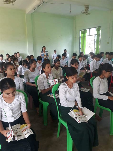 ကဝမြို့နယ် အ ခြေခံပညာအထက်တန်းကျောင်း ဖလေး တွင် သဘာဝဘေးအန္တရာယ်ကြိုတင်ကာကွယ်ရေးဆိုင်ရာ အသိပညာပေး