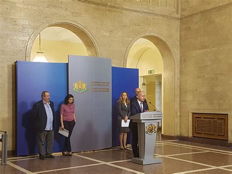 Извънредно заседание на Националния съвет за тристранно сътрудничество БЪЛГАРСКА ТЪРГОВСКО