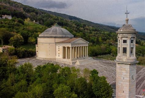 Neoclassical Architecture History Features And Iconic Examples