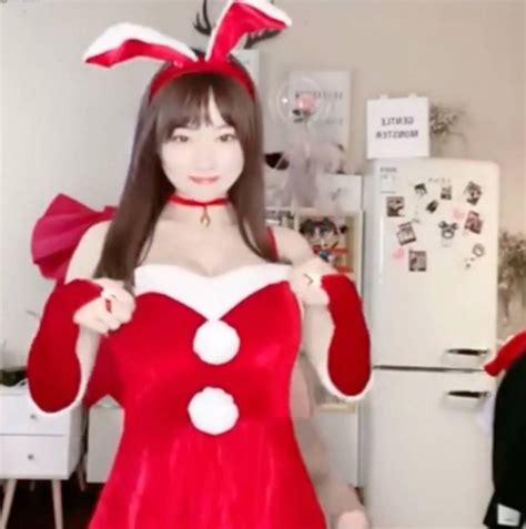 抖音网红甜小乜大尺度福利写真视频照片图片是什么内容资源即时尚