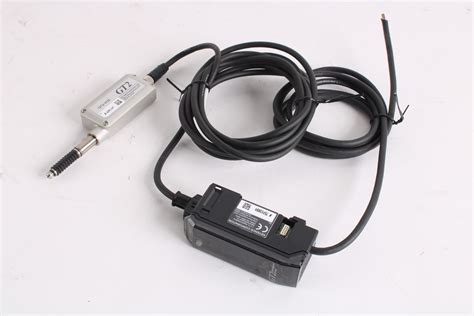Keyence Gt2 H12 Position Sensor Head W Gt2 72n Amplifier Ntc Tech