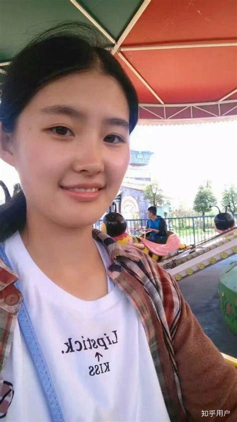 大学女生素颜学生大学女生照片夏季3 伤感说说吧