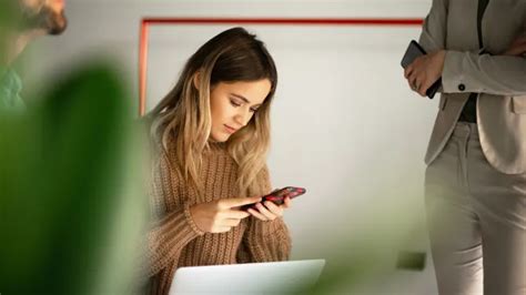 Ways Adults Can Limit Their Screen Time