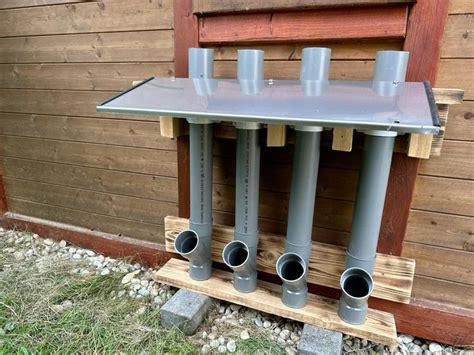 Krmítko Pro Slepice Z Domácích Materiálů