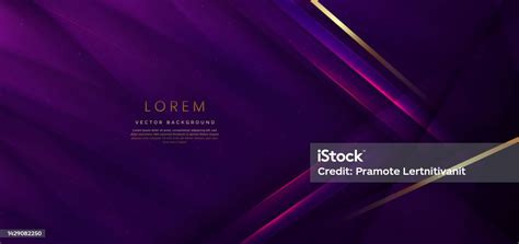 추상적 인 배경 럭셔리 다크 퍼플 우아한 기하학적 대각선과 금 조명 효과와 텍스트를위한 복사 공간으로 반짝입니다 3차원 형태에