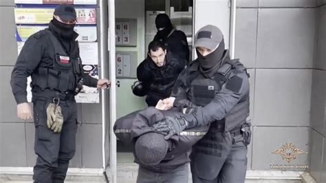 Задержаны подозреваемые в мошенничестве в сфере автострахования Youtube