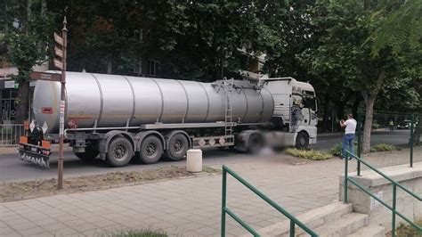 Цистерна блъсна и уби рускиня в Айтос Nova