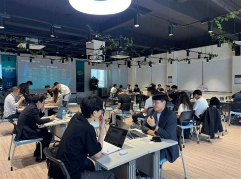 대·중견기업·스타트업 한 자리에제주창조경제혁신센터