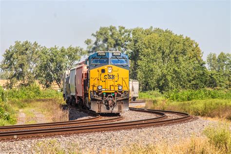L332 | CSX L332 with a Rebuild 44CW unit heads back to Parso… | Flickr
