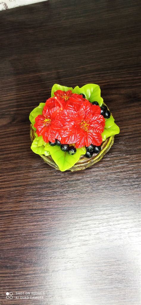 Воскова свічка у вигляді корзинки з квітами 200 грн Свечи ручной работы Запорожье на Olx