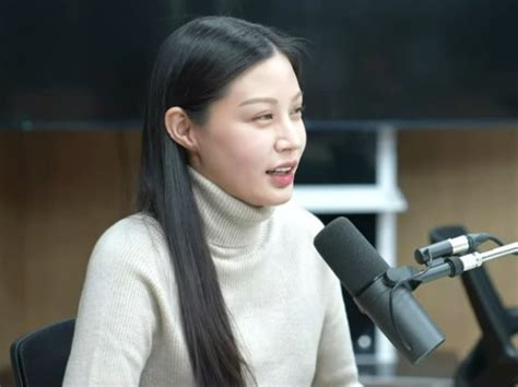 조국 장관 딸 조민 최초로 얼굴 공개하고 유튜브 나와 의미심장한 말 남겼다