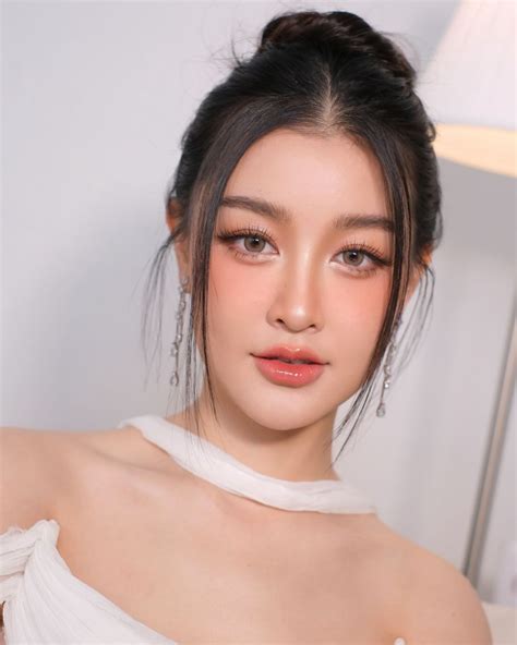 20 ไอเดียทรงผมเจ้าสาว ครึ่งปีหลัง 2024 สวยเรียบหรู เสริมออร่า