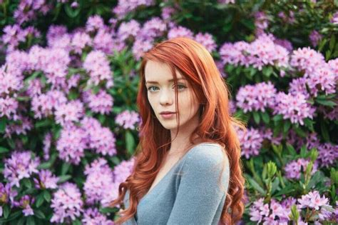 Pin By Pirate Cove On Redheads Freckles Pale Skin Blue Eyes Redhead Girl Redheads Long