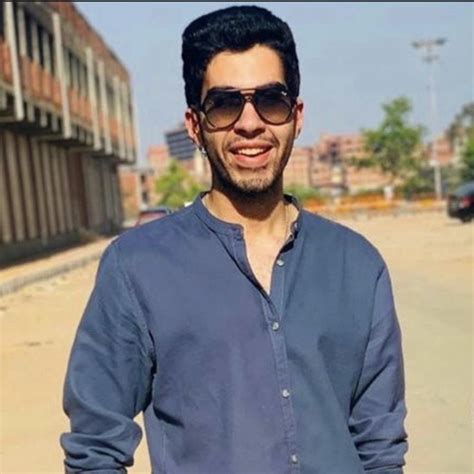 Stream Eng Mahmoud El Shenawy Music Listen To Songs Albums