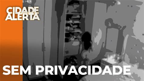 Turistas Descobrem Câmera Escondida Em Quarto De Resort Paradisíaco E