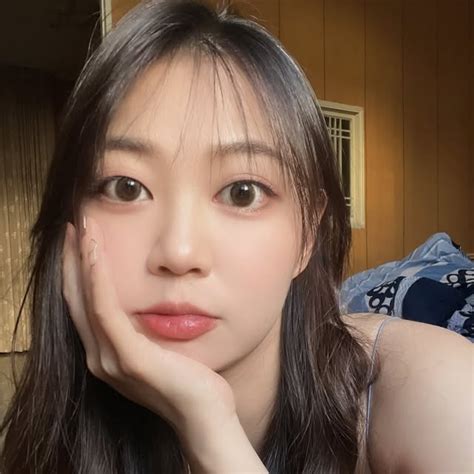 𝔸𝕝𝕚𝕔𝕖🐈 9121 Alice • Threads Say More