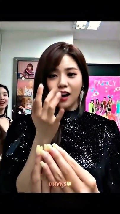 что вам подарила мама папа на день рождение Youtube