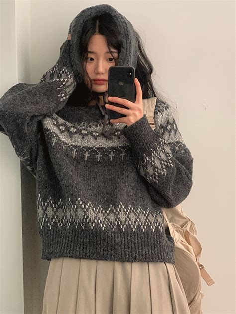 나이니 누적1천장🔥인기재진행 삿포로 눈꽃 자가드 노르딕 니트스웨터루즈핏오버핏라운드넥아가일가을겨울간절기노르딕긴팔커플