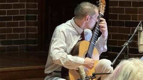 La Musica Di Ermanno Brignolo Per Proteggere La Figlia Dai Brutti Suoni Di Un Ospedale Sbs