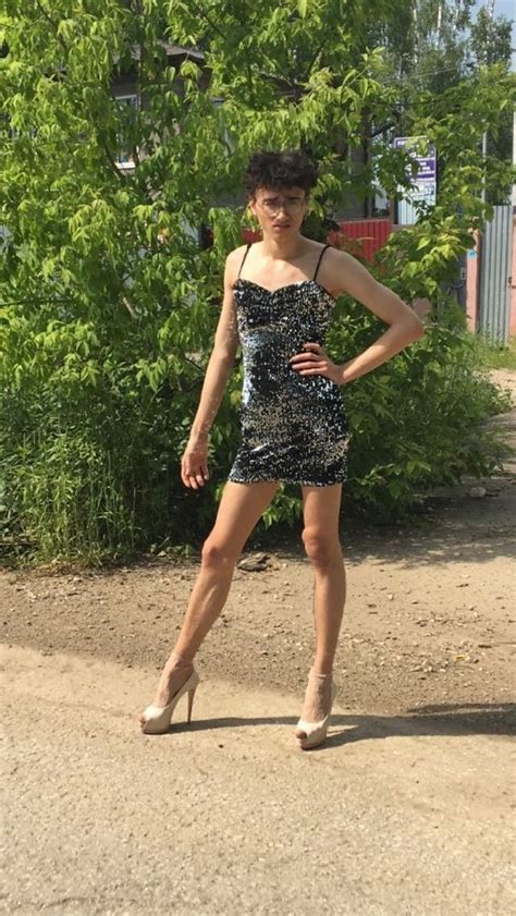 Queer Fashion Weird Fashion Fashion Outfits Pretty Men Gorgeous