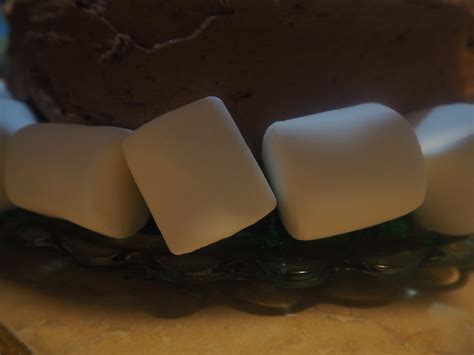 Decorate A Campfire Cake