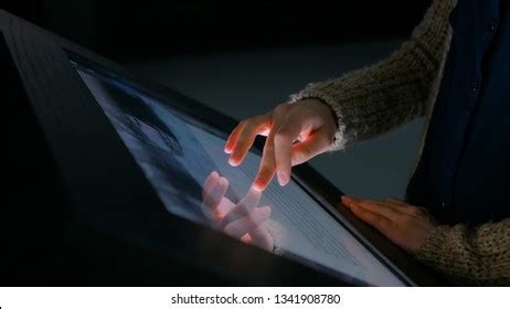 16 215 Interactive Touchscreen Display Images Stock Photos Vectors Shutterstock
