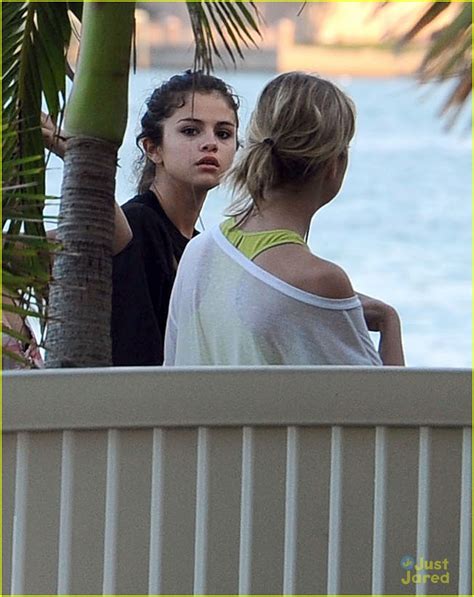 Selena Gomez Is Loving Florida Photo 462423 Photo Gallery Just