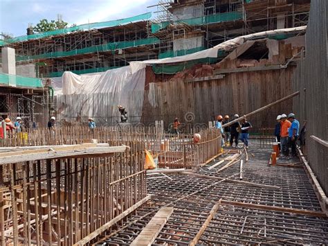 Building Substructure And Super Structure Under Construction Using The