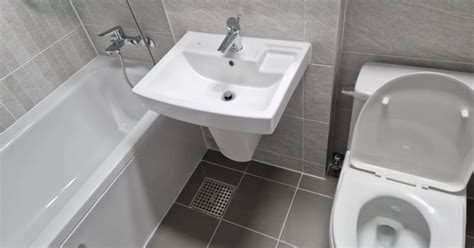 구석구석 확인하면서 깨끗하게 청소 해주시고 청소가 끝나면 하자이상있거나 한번 더 확인해야 될만한 것들을 짚어 주면서 브리핑 해주셔서 너무 좋았어요 숨고 숨은고수