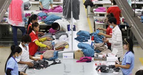 ឆ្នាំ២០២៤ កម្ពុជាឈរលេខរៀងទី៨ លើពិភពលោកក្នុងការនាំចេញ សម្លៀកបំពាក់