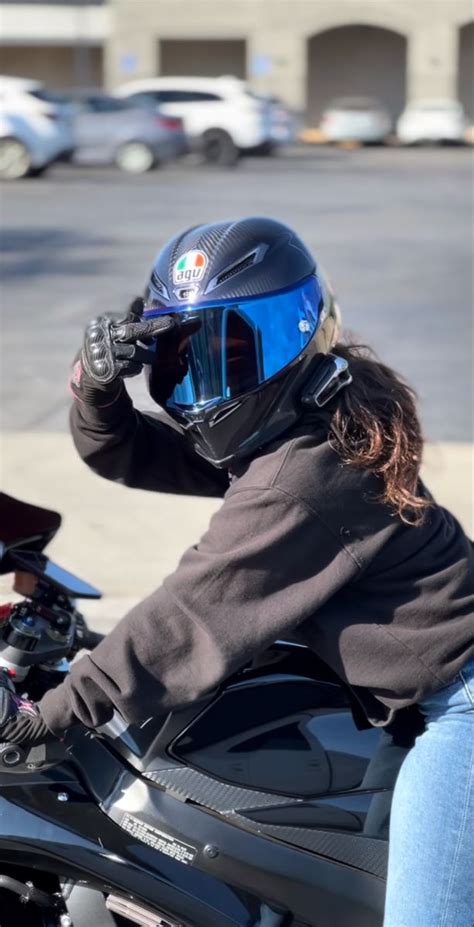 Идеи на тему Moto 13 девушки мотоциклистки байк спортбайки