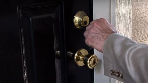 How To Unlock A Bedroom Door Without A Key HomeProfy