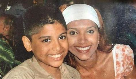 This Guys Mom Looks So Good That She Is Mistaken For His Girlfriend