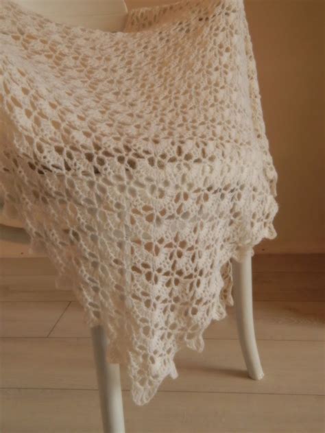 Шаль крючком 120 фото схемы вязания для начинающих с описанием обзор красивых новинок