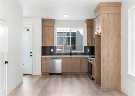 5032 Ne 14th Ave 2 Portland Or 97211 Redfin
