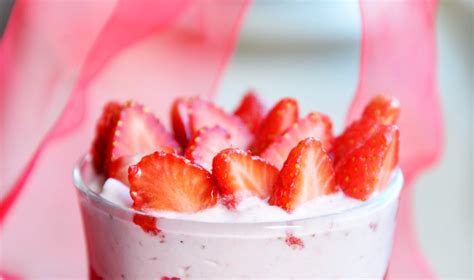 მარწყვი და ნაღები Food Ethnic Recipes Sweet