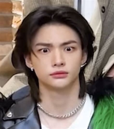 Funny Hyunjin Immagini Hello Kitty Foto Di Celebrit Persone Divertenti