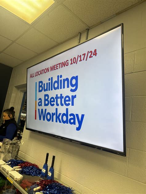 Cintas Readyfortheworkday Service Production Buildingabetterworkday Candace Mora