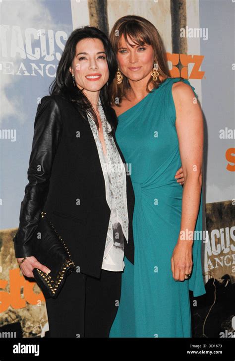 Jaime Murray Lucy Lawless Premiere Of Starz Spartacus Vengeance Held At The Arclight