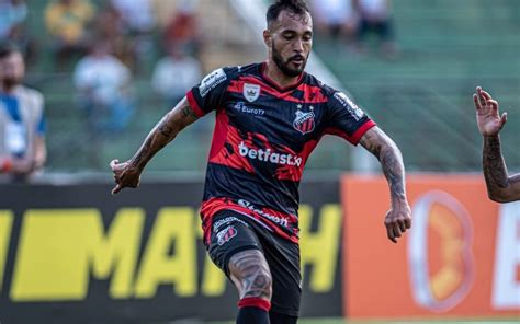 Tombense Acerta A Contratação De Lateral Direito Iury Oliveira Mais Goiás