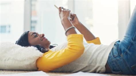 Bahaya Sleep Call Tiap Malam Hati Hati Bisa Dampak Ke Masalah Mental Loh