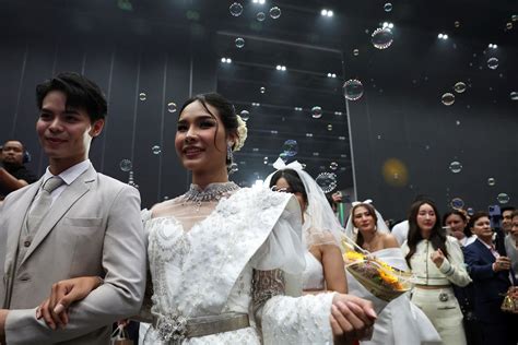In Pictures Thailand Holds Its First Same Sex Weddings January 23