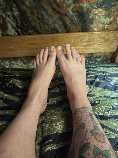 Long Toes R Menfeet