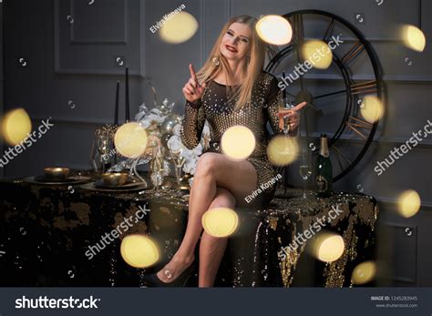 Middle Aged Sexy Woman Nightclub Images Stock Photos And Vectors Shutterstock