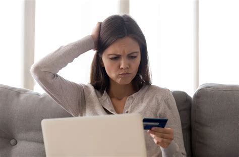 how to avoid common credit card mistakes and pitfalls