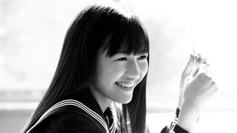 渡辺麻友 セーラー服を脱がさないで Moe Zine