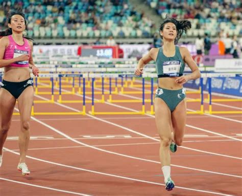 Xia Sining A Bright Star In Chinese Track And Field Won The Runner Up With Both Appearance