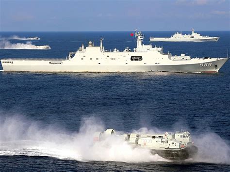 071綜合登陸艦726氣墊登陸艇